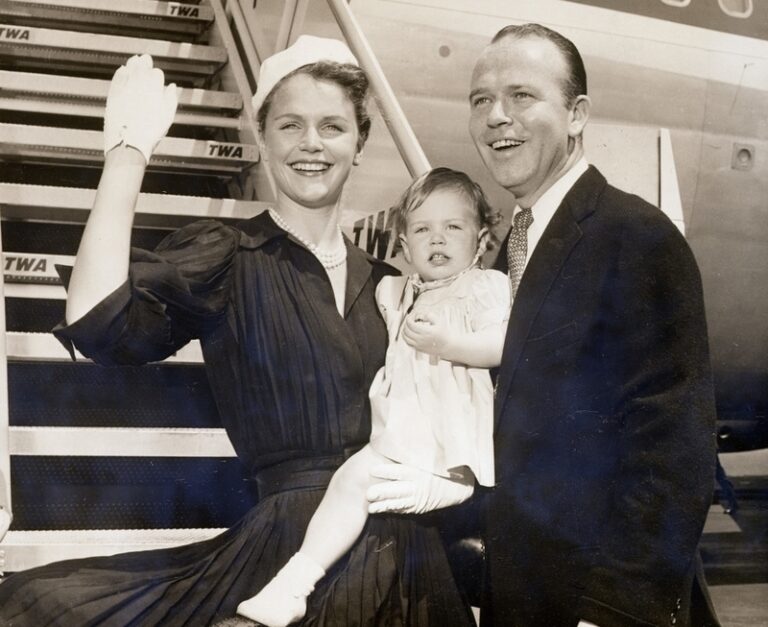 Hollywood Legends Lee Remick & Jack Lemmon’s Secrets - PicTellMe