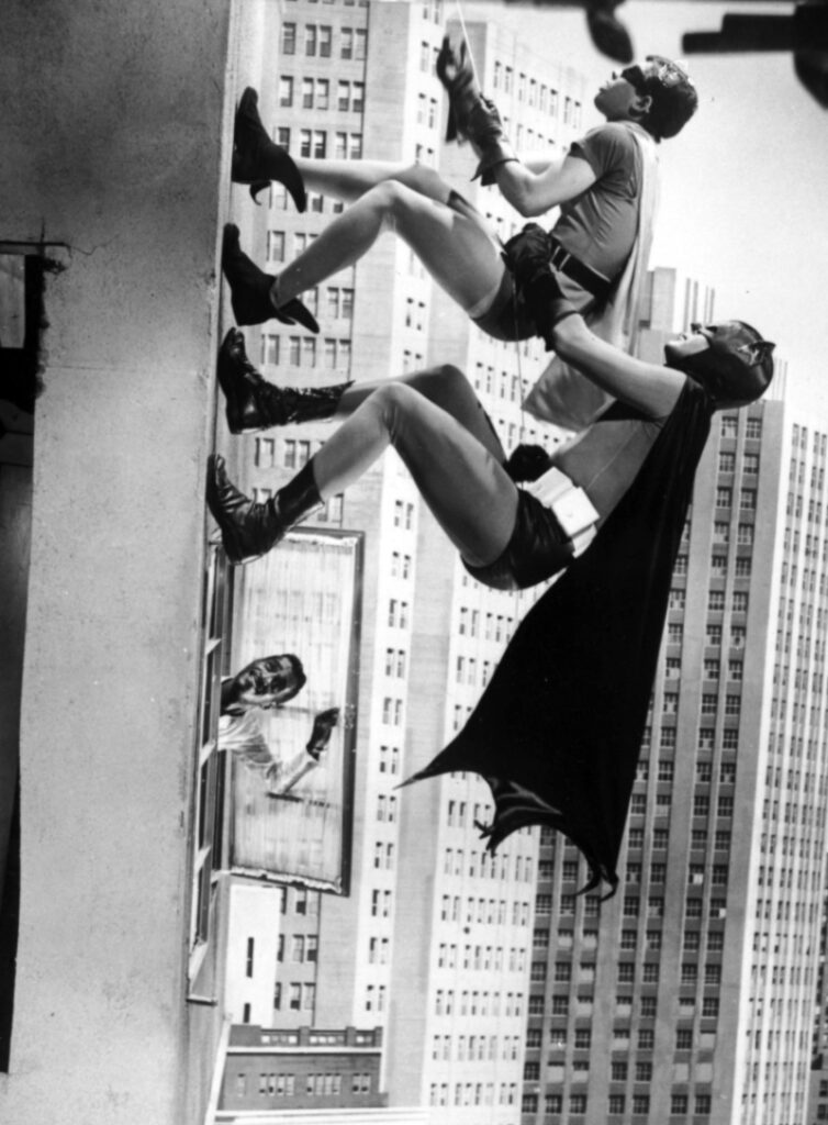 Epic Bat Facts from the Original 1966 ‘Batman’ TV Series - PicTellMe